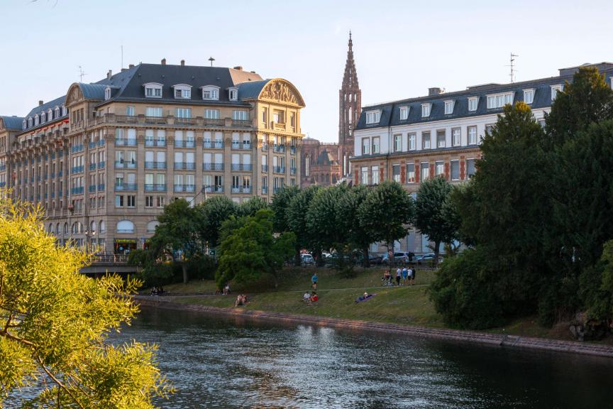 EM Strasbourg Business School, Be Distinctive